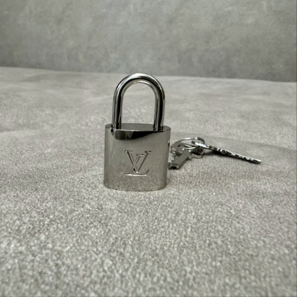 Louis Vuitton | Accessories | Louis Vuitton Silver Lock Key 35rare In ...